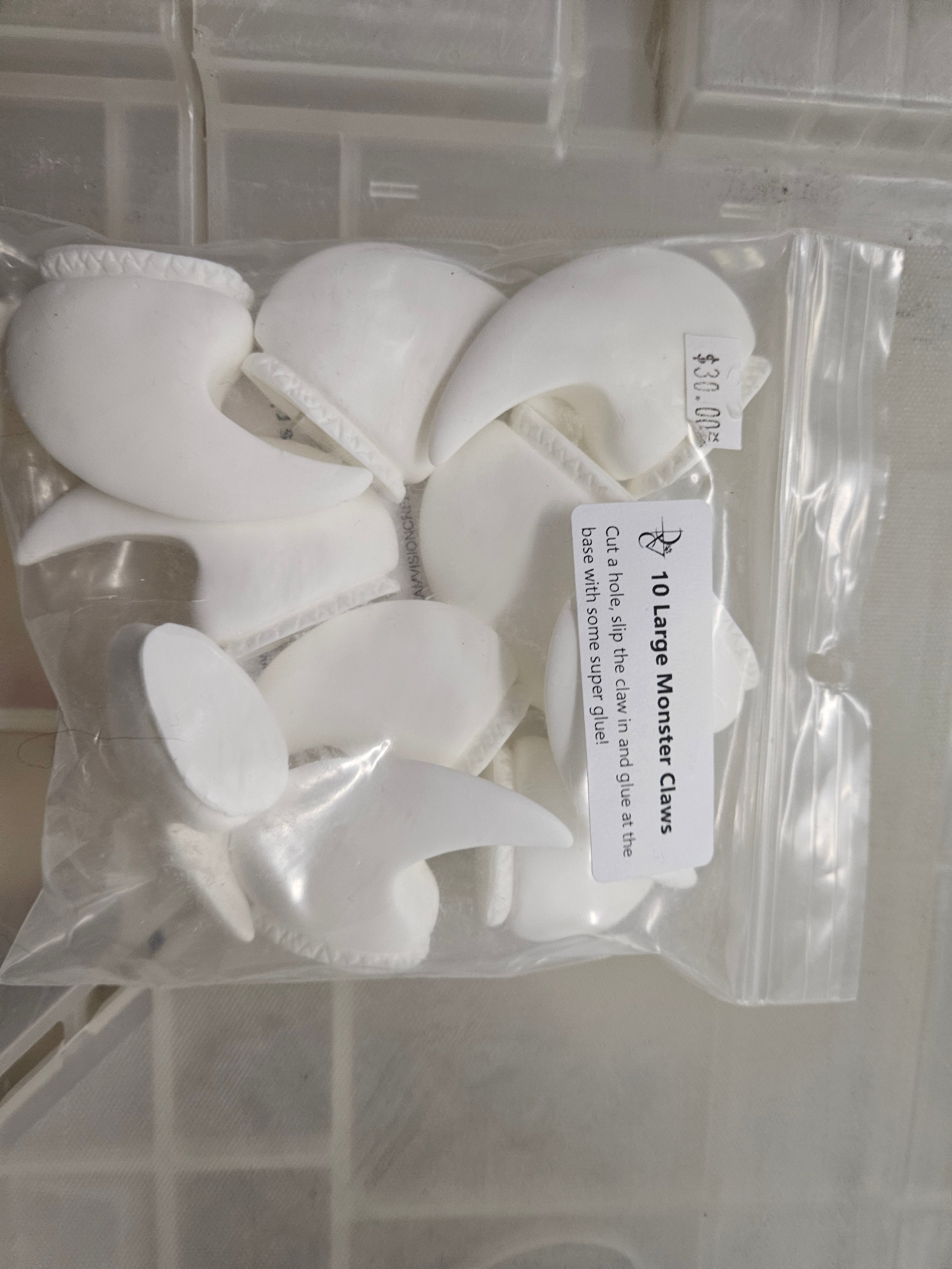 Ready to ship: Large Monster Claws – DreamVision Creations