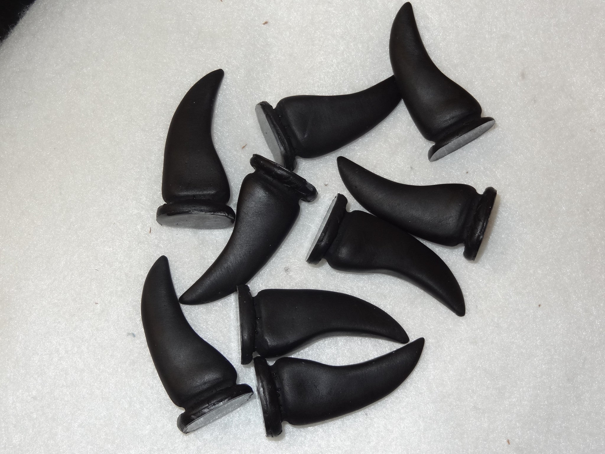 Basic Opaque Bear Claws *Sold per claw* – DreamVision Creations